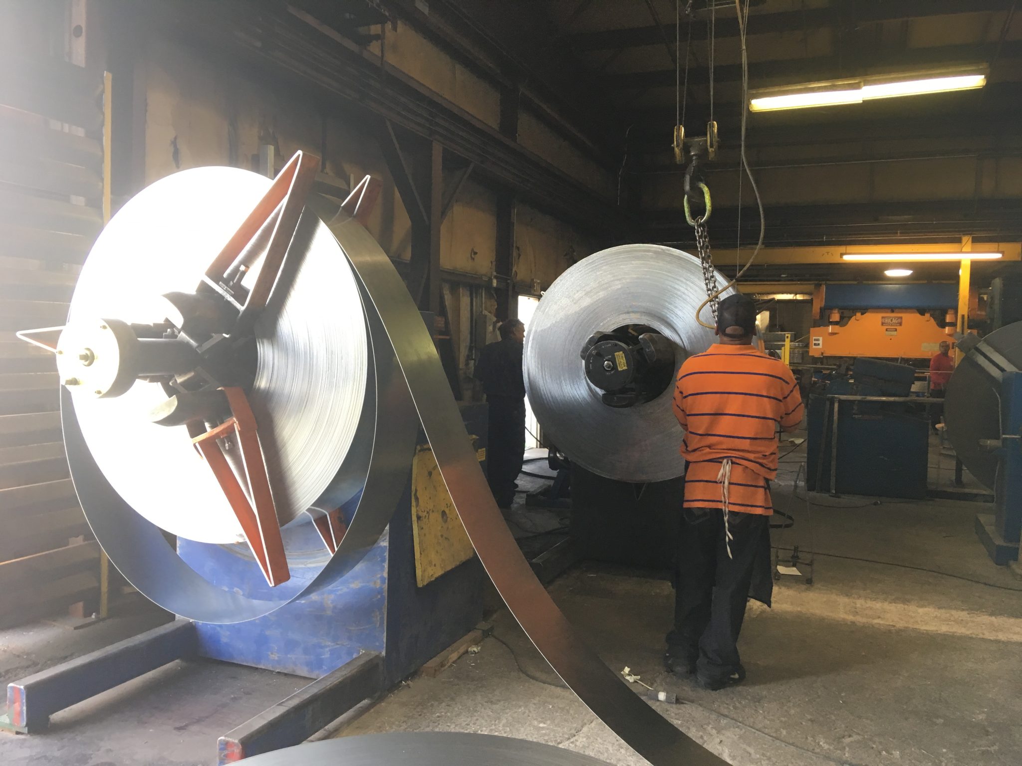 La empresa “Roller Die + Forming “ se enfoca en velocidad - Roller Die - ES